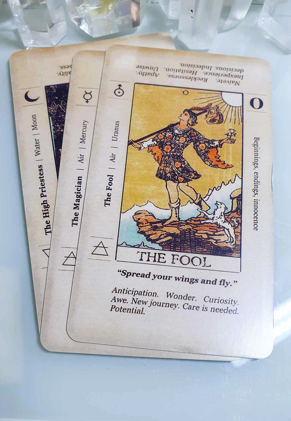 Rider–Waite Taro kaardid märksõnadega - Crystal Therapy