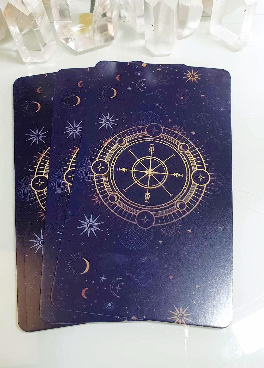 Rider–Waite Taro kaardid märksõnadega - Crystal Therapy